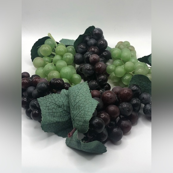 Accents | Vintage Plastic Grapes In Green And Red Good Condition Fun To ...